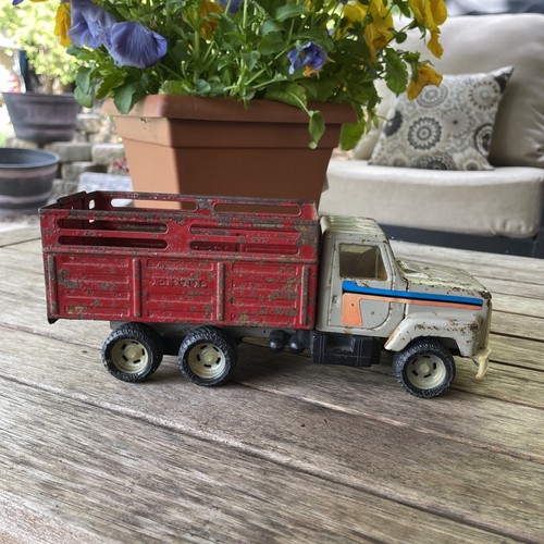 ERTL Cattle Livestock Hauler Red Gray Truck Vintage STK #3605 Made In ...