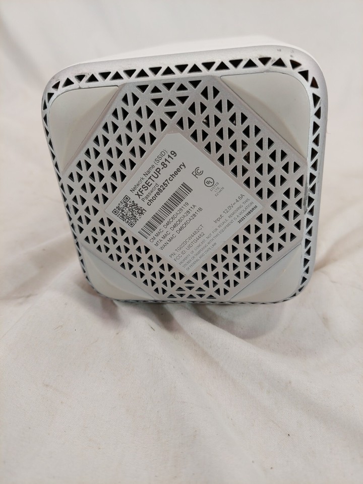 Xfinity Home WiFi Router Modem White XB7-CM No Power Cord For Parts ...