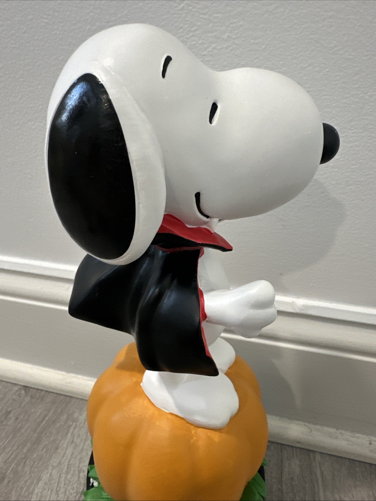 Peanuts Vampire Snoopy and Woodstock Halloween Figurine 2025 Limited ...