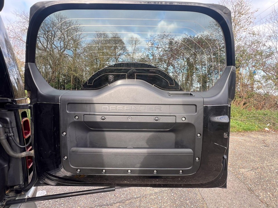 2021 Land Rover Defender 3.0 D250 Hard Top SE Auto [3 Seat] PANEL VAN ...