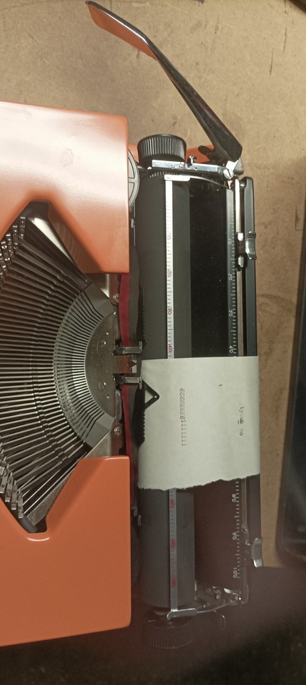 MACHINE A ECRIRE SILVER REED SEVENTIES ORANGE 1970 AVEC DOC | eBay