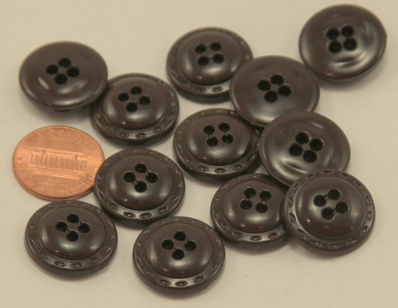 Lot of 12 Shiny Dark Brown Plastic Buttons 3/4" 19mm # 6496 | eBay