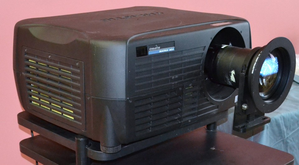 Christie Matrix HD2 HD Projector 1390 Hrs & 1.2:1 0.95" SVGA+ / 1.1:1 0 ...