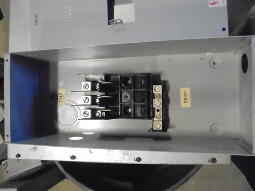 GE TQL100S, MODEL 9, 100 AMP 240 VOLT CIRCUIT BREAKER ENCLOSURE -EN35 | eBay