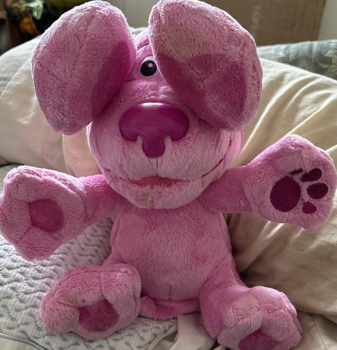 Blue's Clues & You ! MAGENTA Toy Plush Dog Barks Plays Peek-a-Boo ...