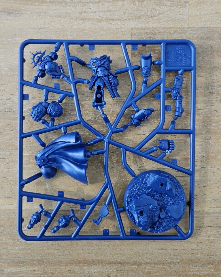 Space Marine Captain Justian - Space Marines Heroes 4 - Brand New on ...