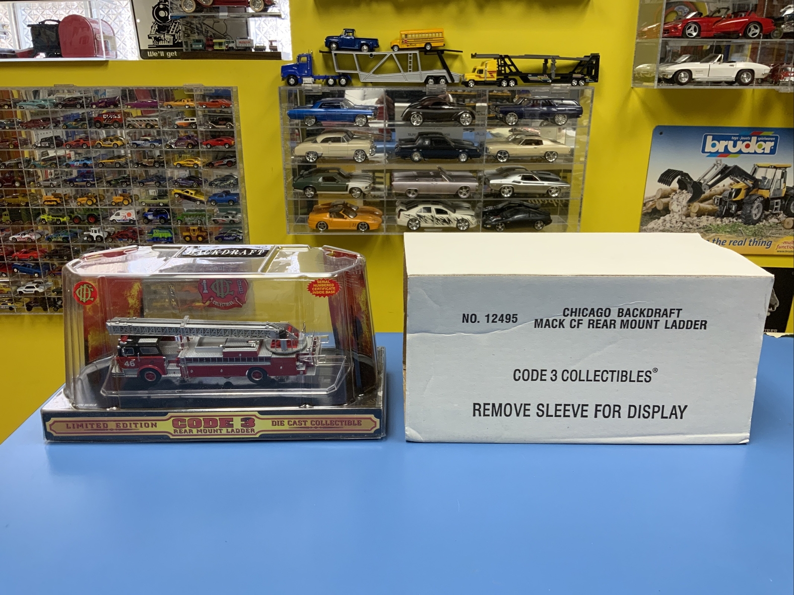 2002 Code 3 Backdraft Chicago Fire Dept. Mack CF Ladder 46 Rear Mount ...