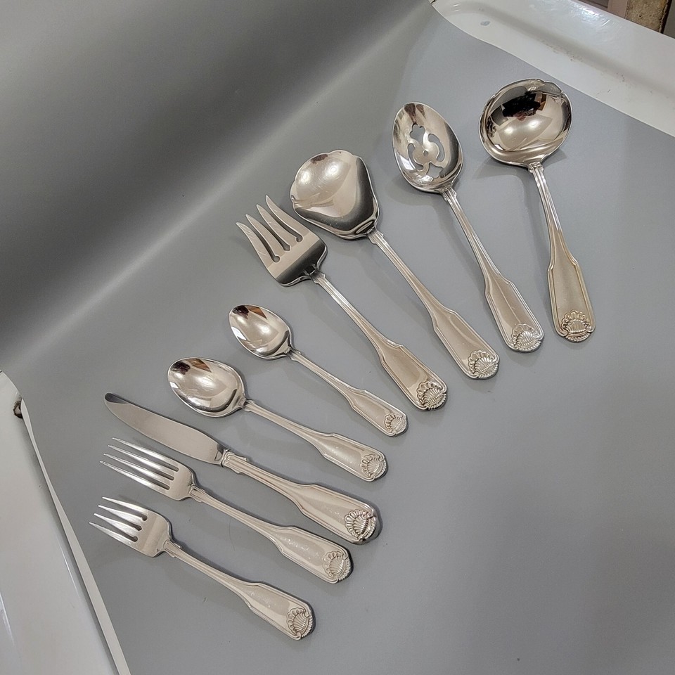 Oneida CLASSIC SHELL C Stainless Cube Flatware Silverware Glossy ...