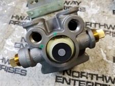 Bendix Brake Relay Valve T-298525-a 99010 for sale online | eBay