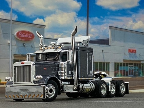 1/64 DCP GUN METAL PETERBILT 389 TRI AXLE W/ 63" FLAT TOP SLEEPER ...