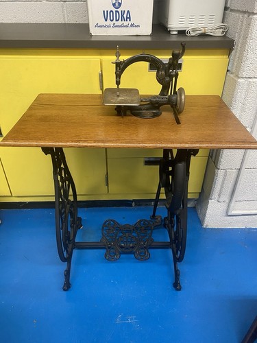 Antique Willcox & Gibbs Sewing Machine & Table w/Cast Iron Base ~ FOR ...