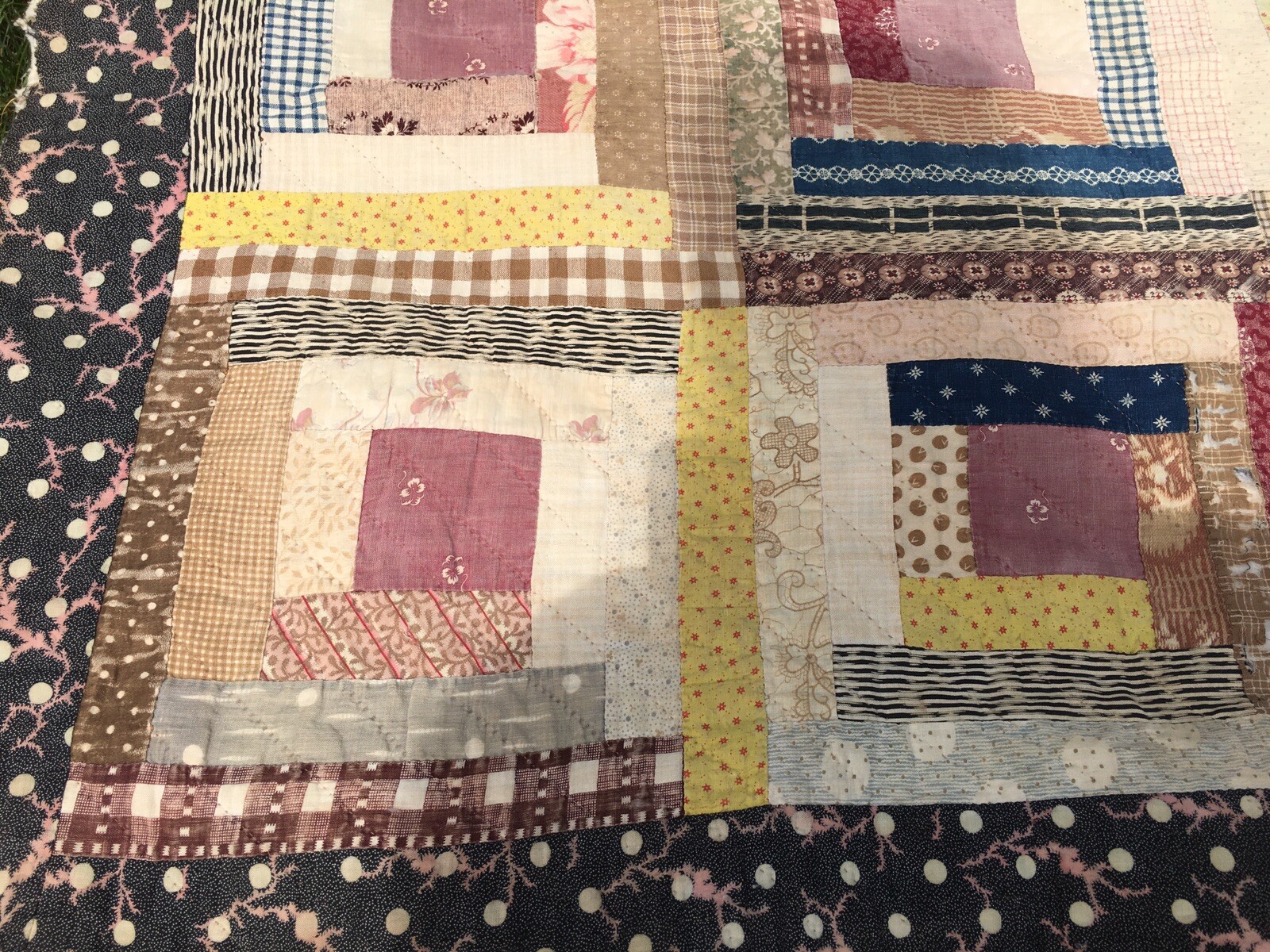Antique Primitive Farmhouse Log Cabin Quilt ~ Antique Cotton Fabric ...