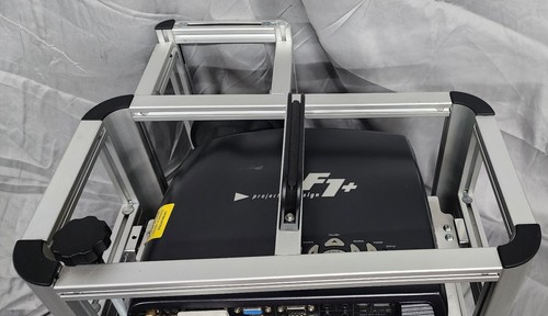 (2) PROJECTIONDESIGN F1+ PROJECTORS & CYVIZ VIZ3D FRAME | 2 Pack ...