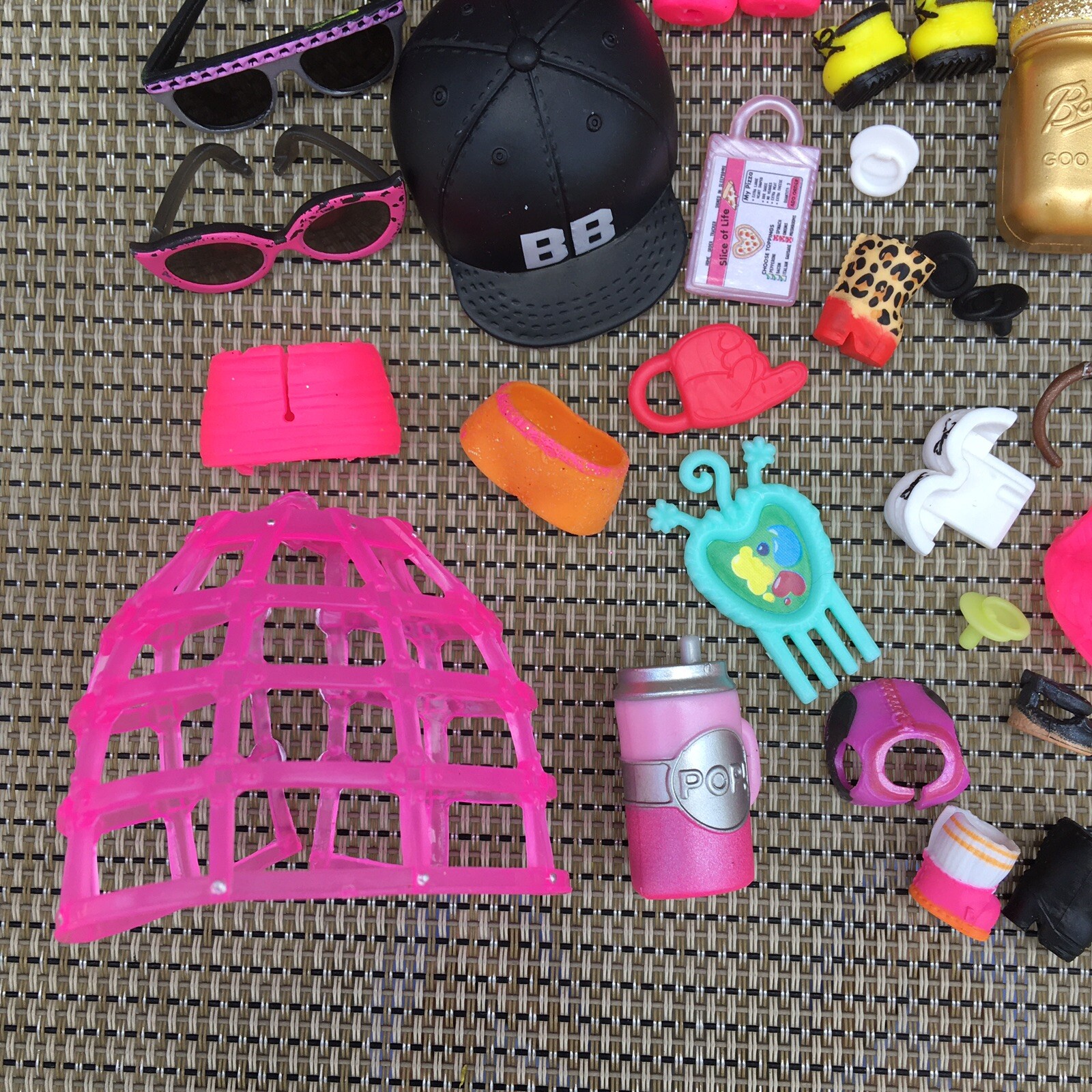 Lot of Assorted LOL Surprise OMG Dolls Accessories Clothes Bottles ...