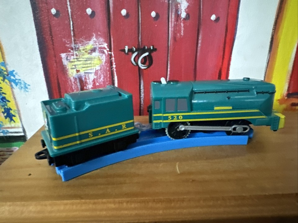 Shane 2016 Thomas & Friends Trackmaster Motorised Railway Train ...