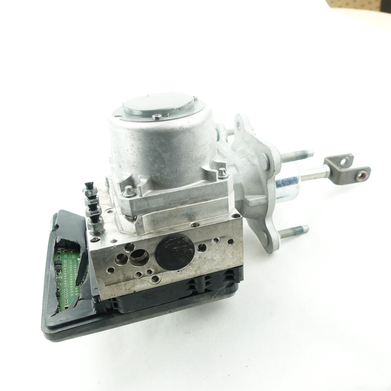 Damage 2019 2020 Sierra Silverado ABS Anti-Lock Brake Pump With Trailer ...