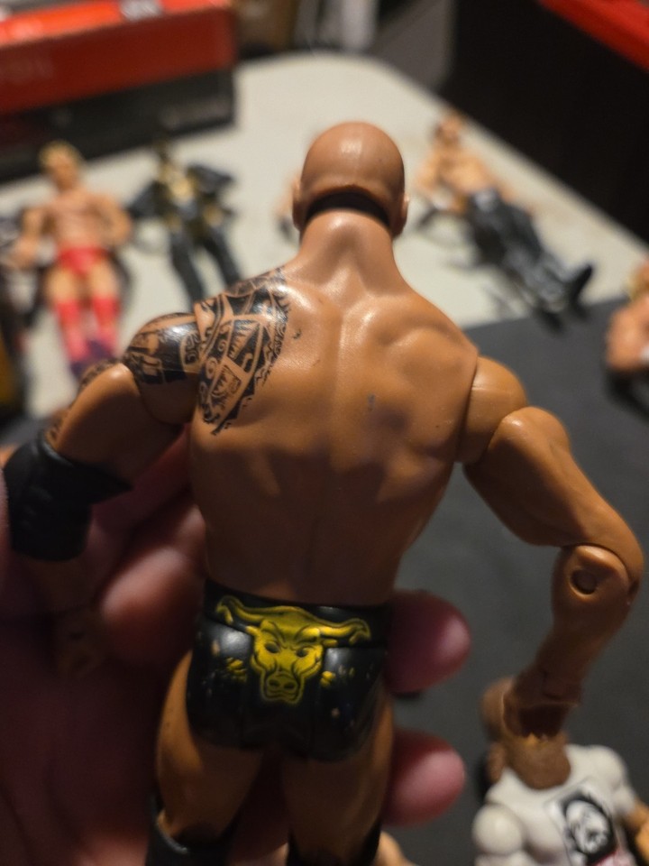 LOT OF 13 WWE WRESTLING FIGURES HULK HOGAN THE ROCK GOLDDUST JOHN CENA ...