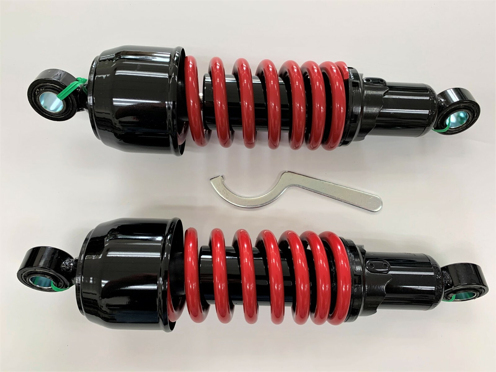 Yamaha VMX1200 VMAX Heavy Duty 11in Short Bobber Shocks, Black/Red