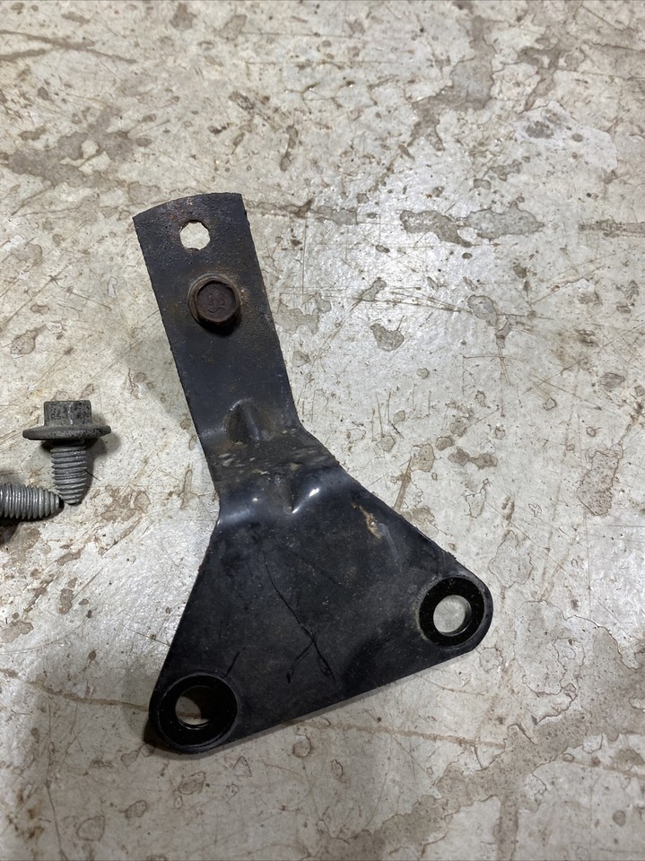 Jeep Cherokee XJ 91-01 Fuel Line Bracket With Hardware (B98) | eBay