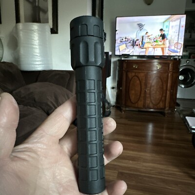 Vintage GWOT Surefire 8NX rechargeable flashlight, impact resistant ...