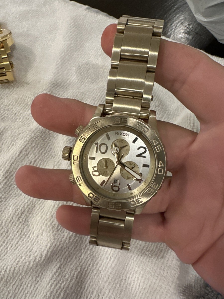 Nixon 302559 A0371219 Lefty 42-20 Chronograph Gold Tone Mens Nixon 302559 A0371219 Lefty 42-20 Chronograph Gold Tone Mens