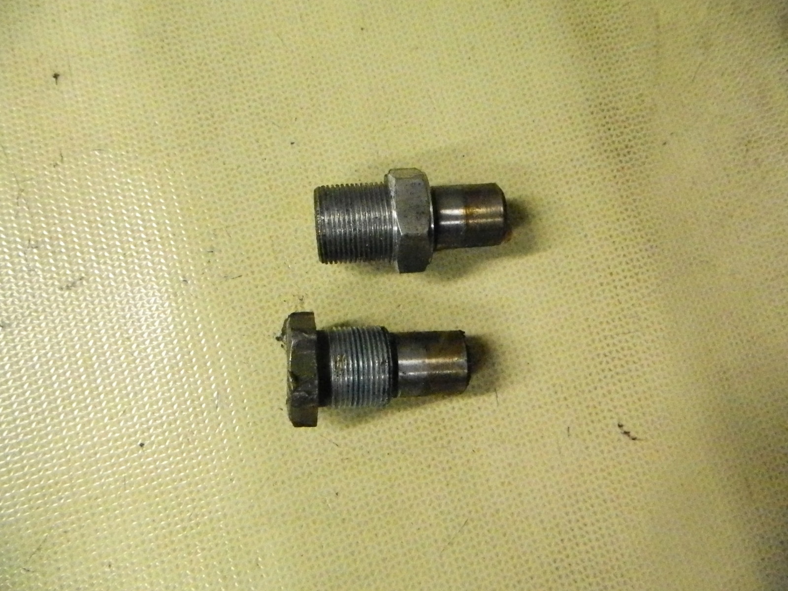 99 Yamaha XVZ1300 XVZ 1300 Venture Royal Star swingarm swing arm pins ...