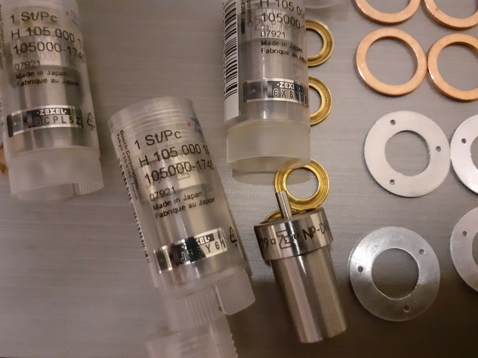 Genuine 4PCS(ZEXEL-JPN) Nissan SD22/ SD23 Injector Nozzles DN0SD193 ...