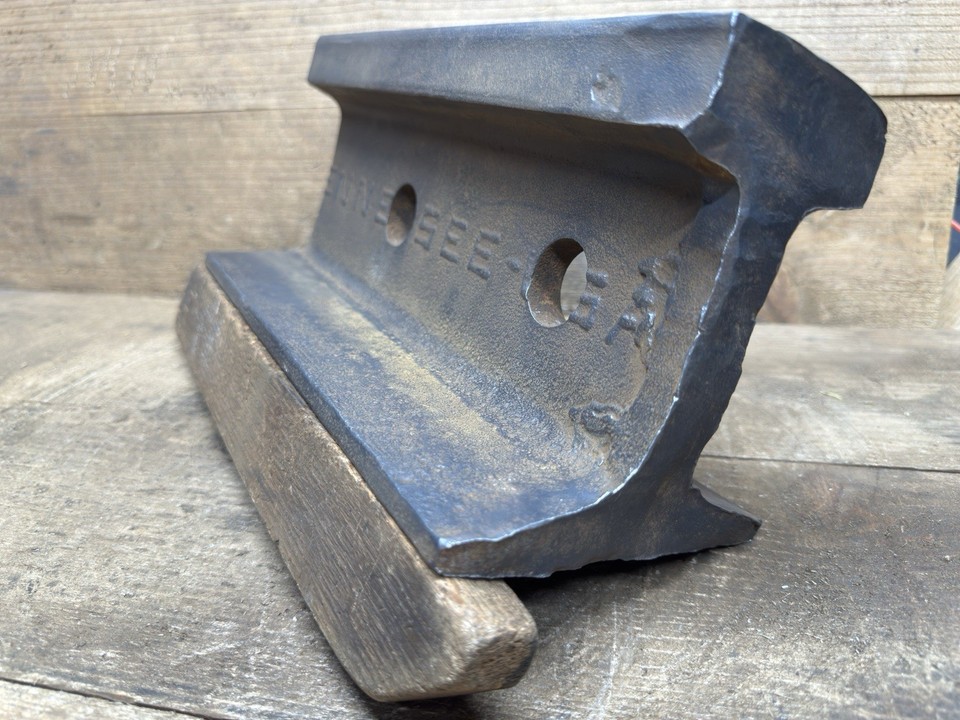 11 3/4 " Steel Railroad Rail Train track Anvil Collectible Blacksmith ...