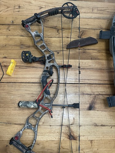 Hoyt Vector 32 Compound Bow Right Handed 29 Inch Draw 70 Pounds Fmj ...
