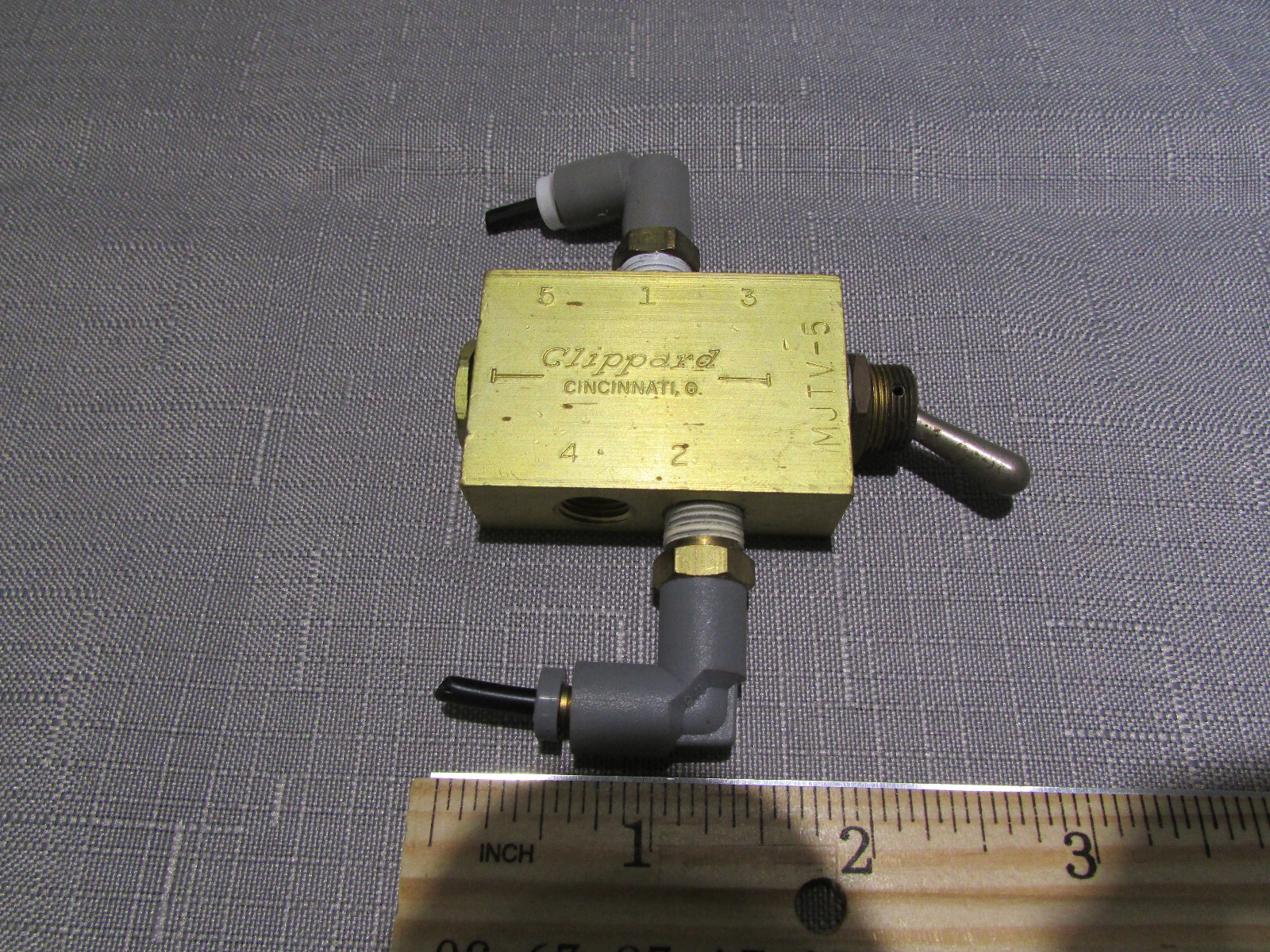 Clippard MJTV-5 4-Way Toggle Valve Brass With 2 Fittings Panel Mount ...