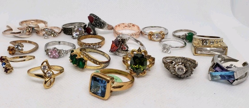 21 Gold Rings Some Stamped Gemstones Unknown Untested Estate Jewelry ...