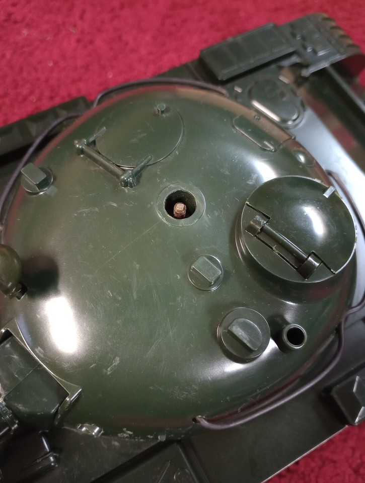 Vtg Piko 1/25 Panzer T-62 Tank MIB East German NVA 1970s Battery Op ...