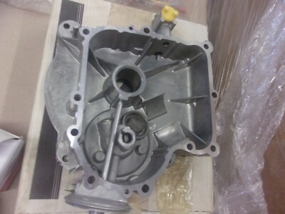 OEM BRIGGS & STRATTON 693582 ENGINE SUMP COVER NO GASKETS | eBay