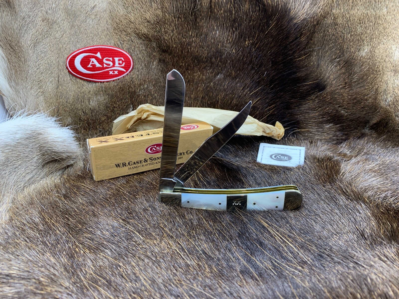 1997 Case Banana Trapper SS Knife Mother of Pearl Knife Mint In Display Case 717 | eBay