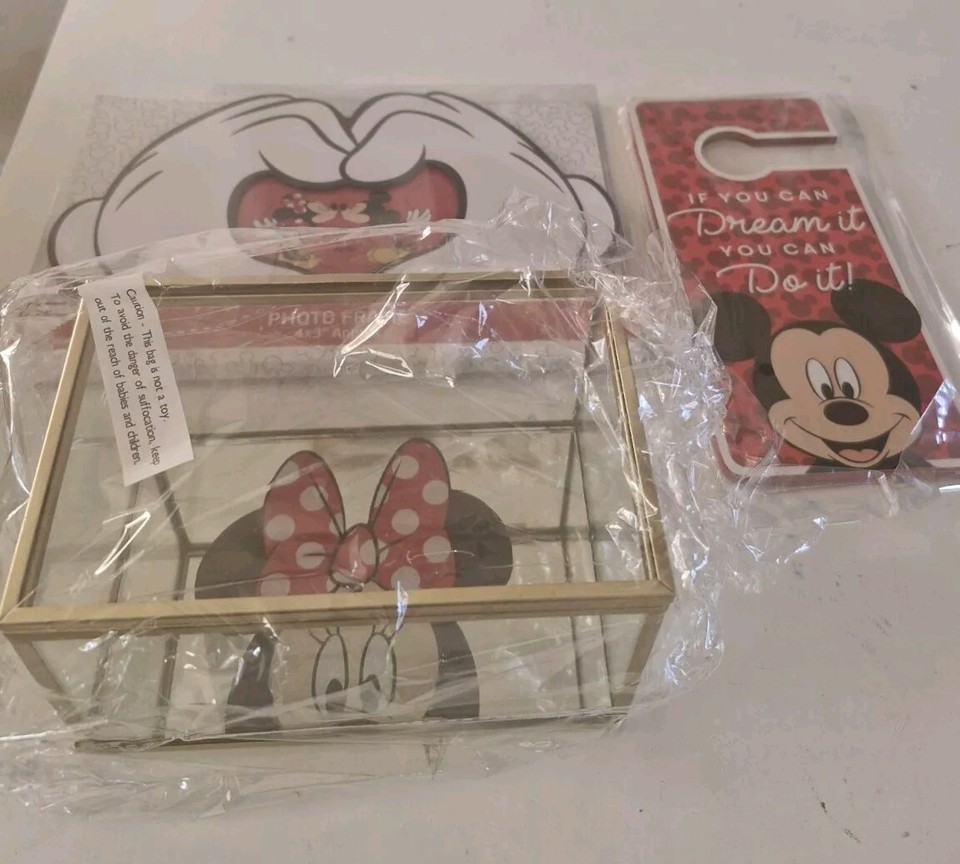 Disney Minnie Mouse Glass Jewellery Box Photo Frame & Door Hanger. BNIB ...