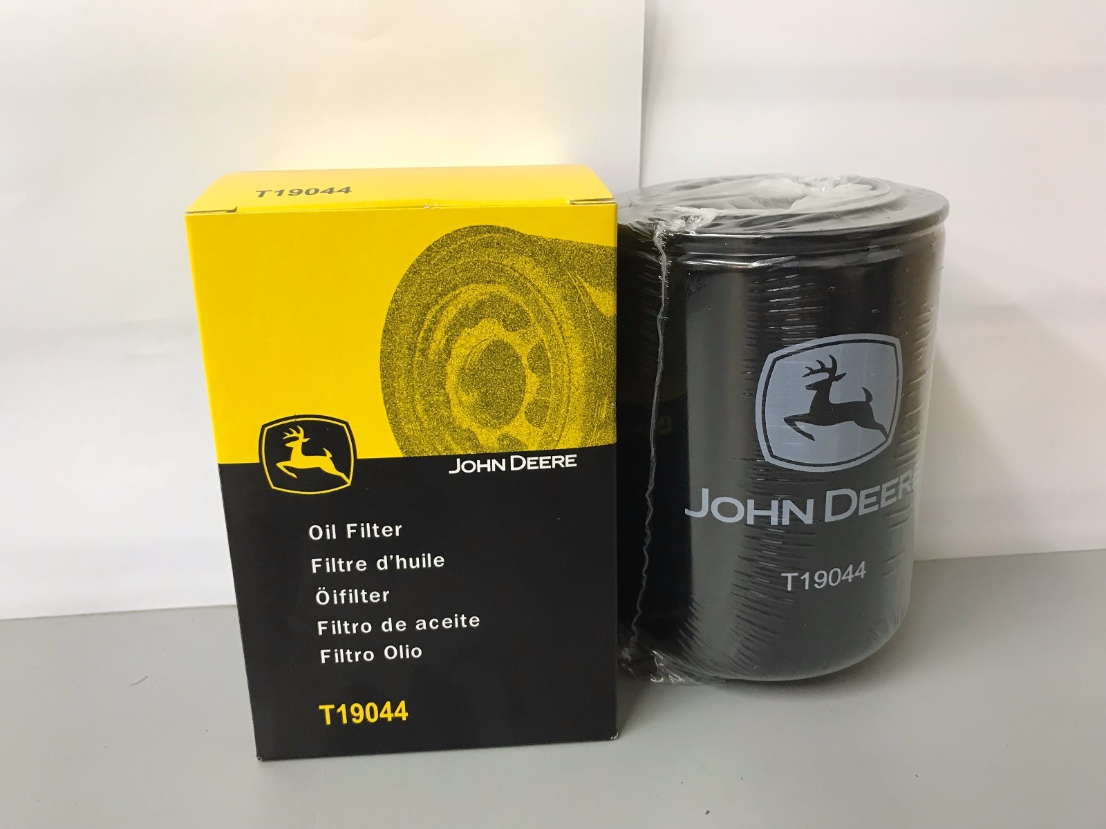 JOHN DEERE ORIGINAL EQUIPMENT OIL FILTER (T19044) | eBay