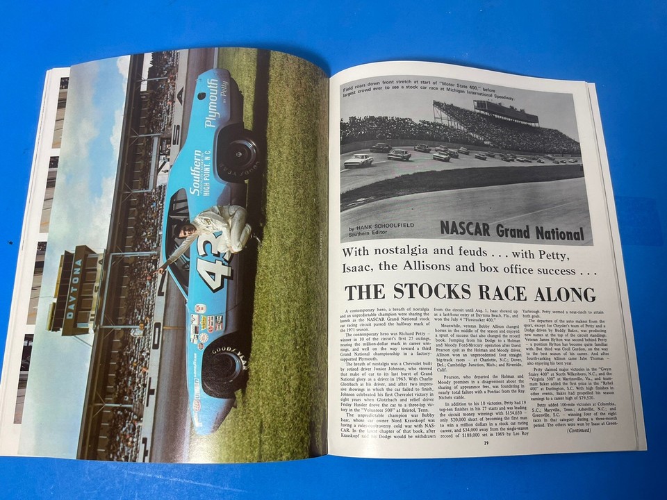 1971 Summer Edition RACING PICTORIAL Magazine USAC NASCAR Sprint Midget ...