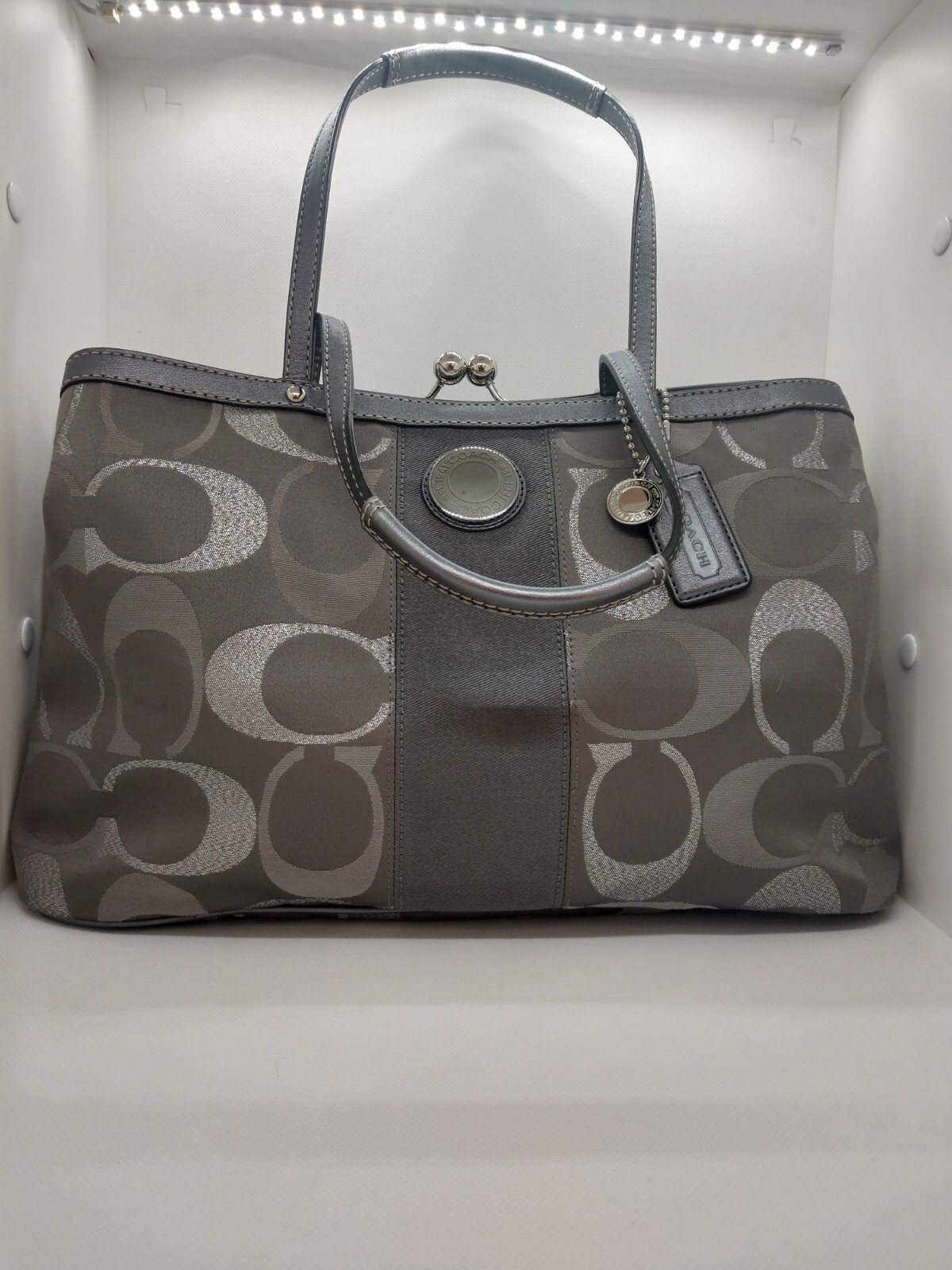 coach signature kiss lock - Gem