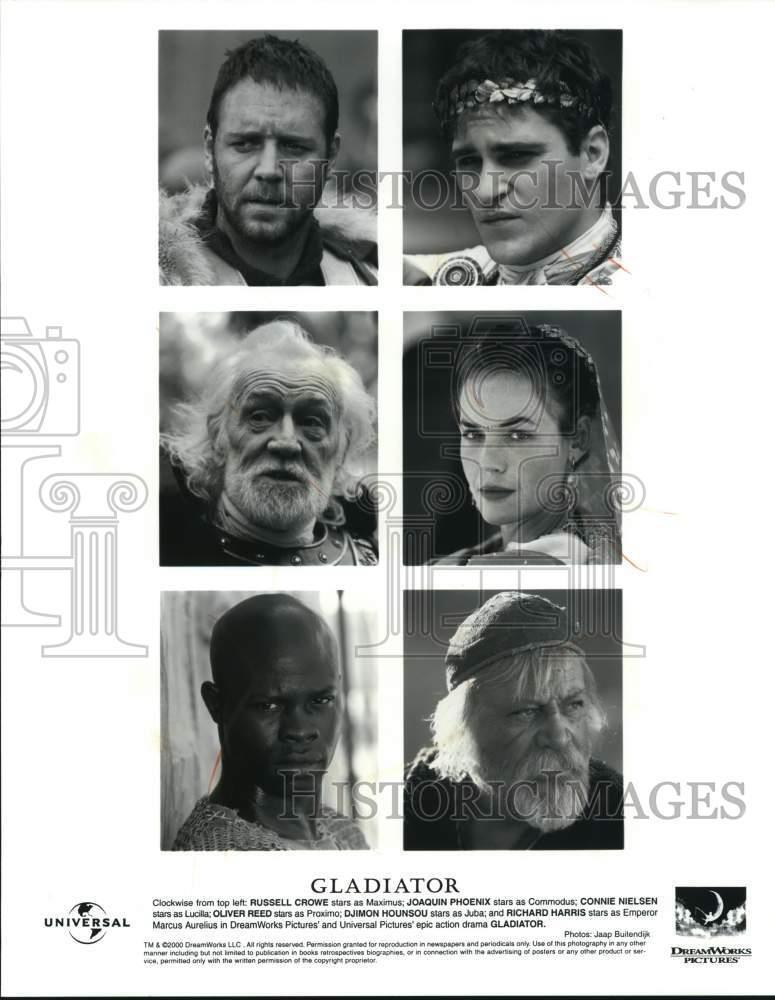 Gladiator Proximo 2000 Press Photo Cast Of "Gladiator" Movie