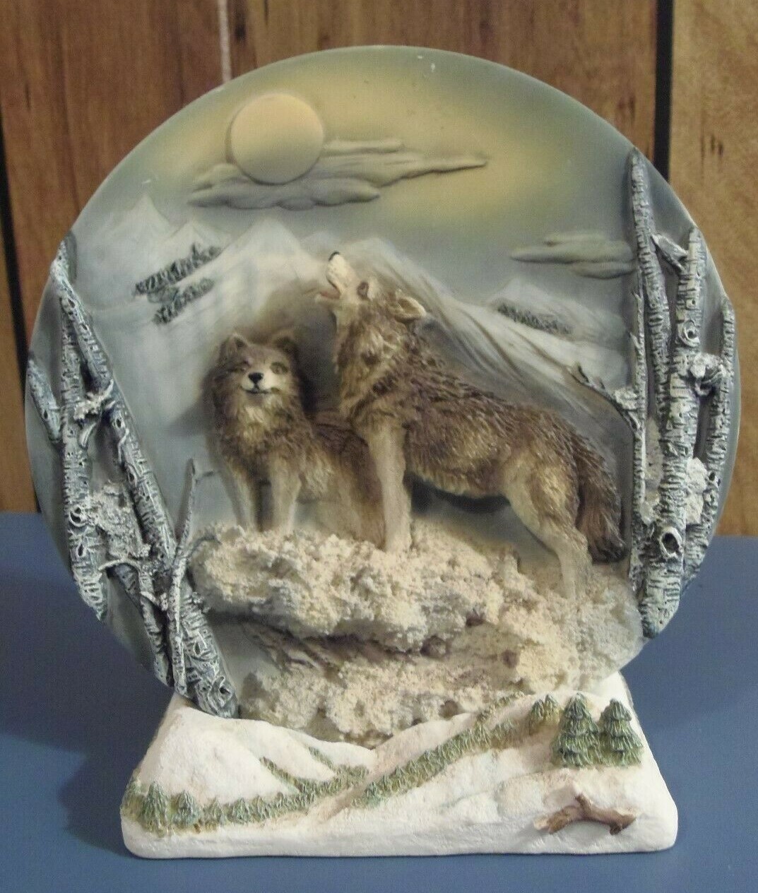 Two Piece- 3D Relief- Two Wolves/Coyotes- Plate with Stand | eBay