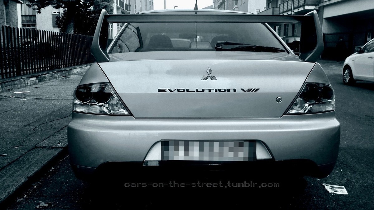 Mitsubishi Evo 8 Logo