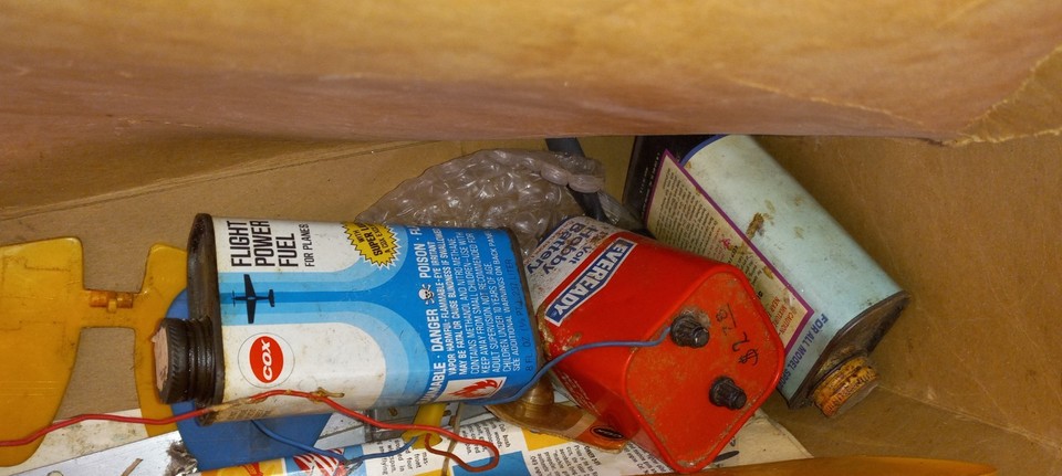 E-Z (EZ) Flyer Trainer - RC Electric Airplane - Cox 6800 - Not removed ...