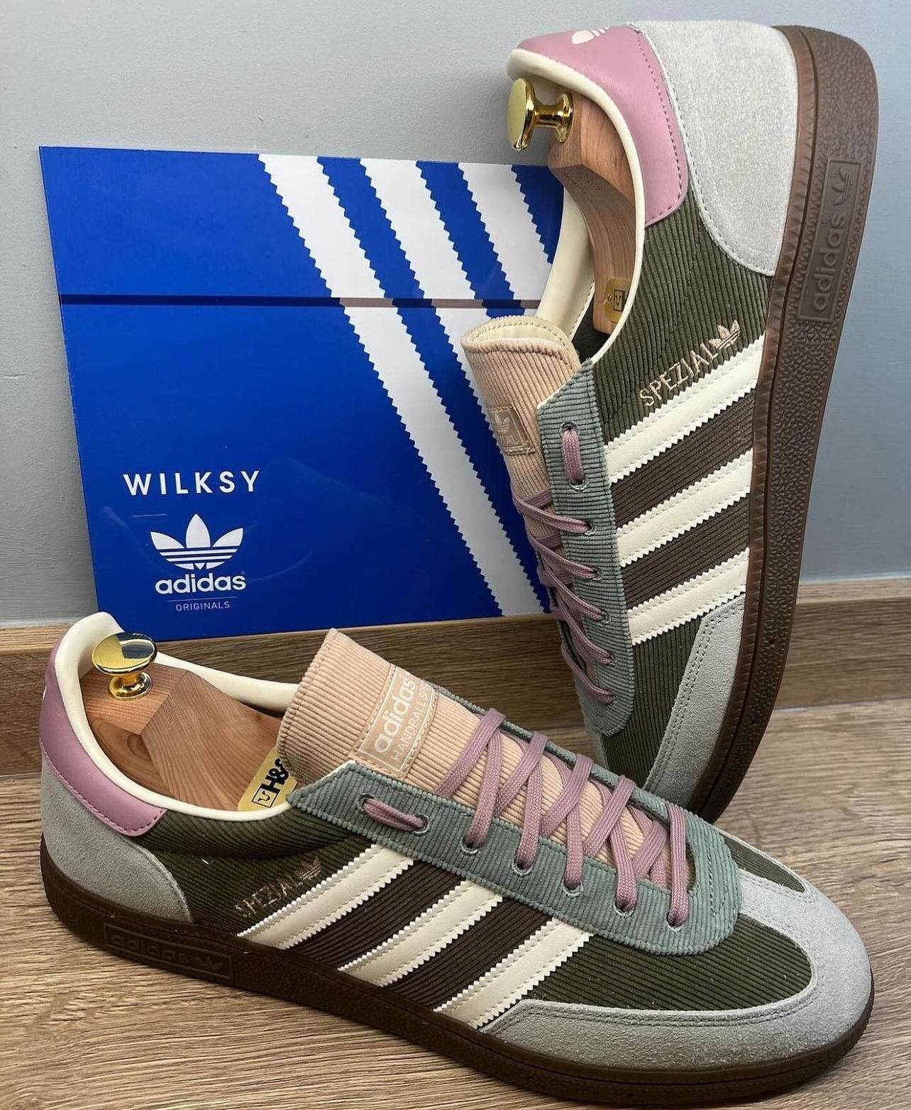 adidas Originals HANDBALL SPEZIAL IH4891 Green/Cream White/Magic Mauve ...