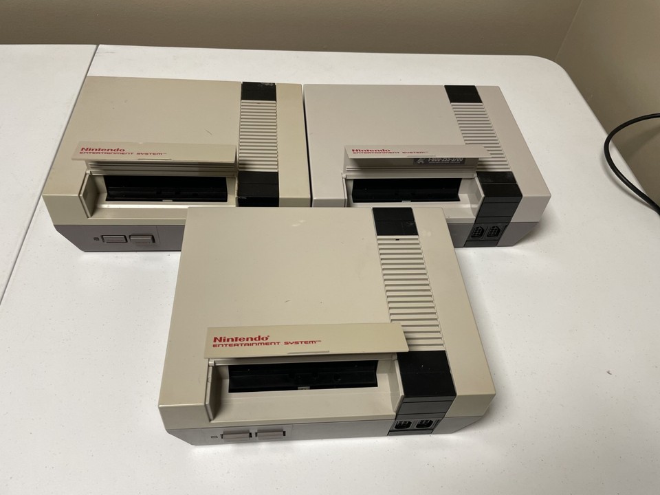 Lot of 3 Nintendo NES Video Game Consoles - For Parts or Repair ...