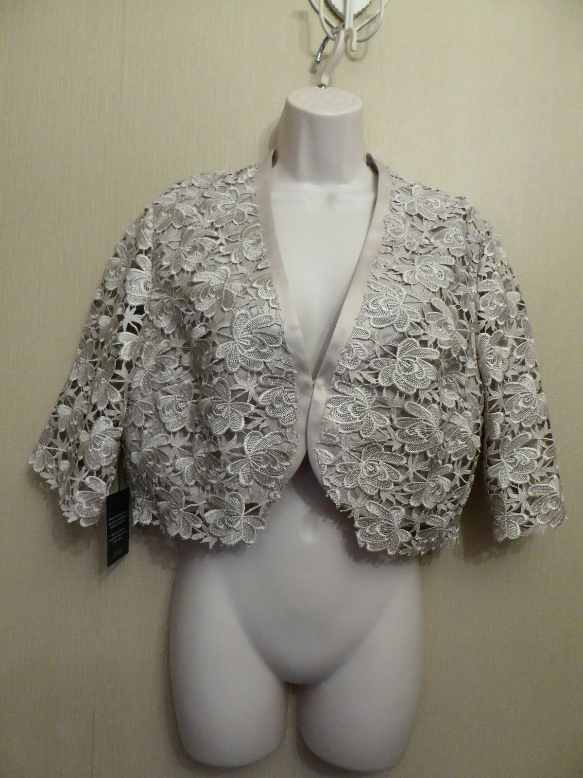 Kaliko Premium Occasionwear UK16 EU44 US12 new gold lace and satin ...