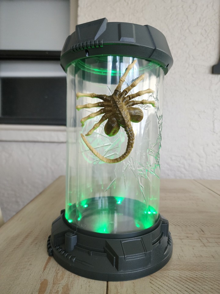 Regal Cinema Exclusive Facehugger Alien Romulus 2024 Light Up Popcorn ...