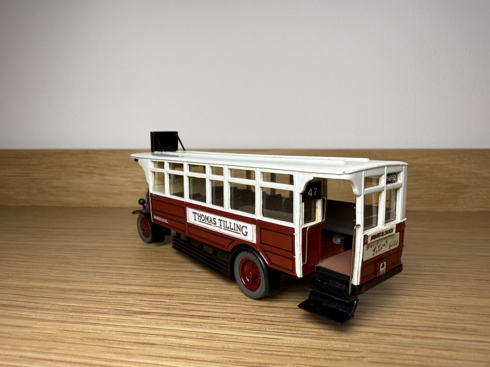 LONDON TRANSPORT / THOMAS TILLING METAL BUS MODEL PROFESSIONALLY BUILT ...