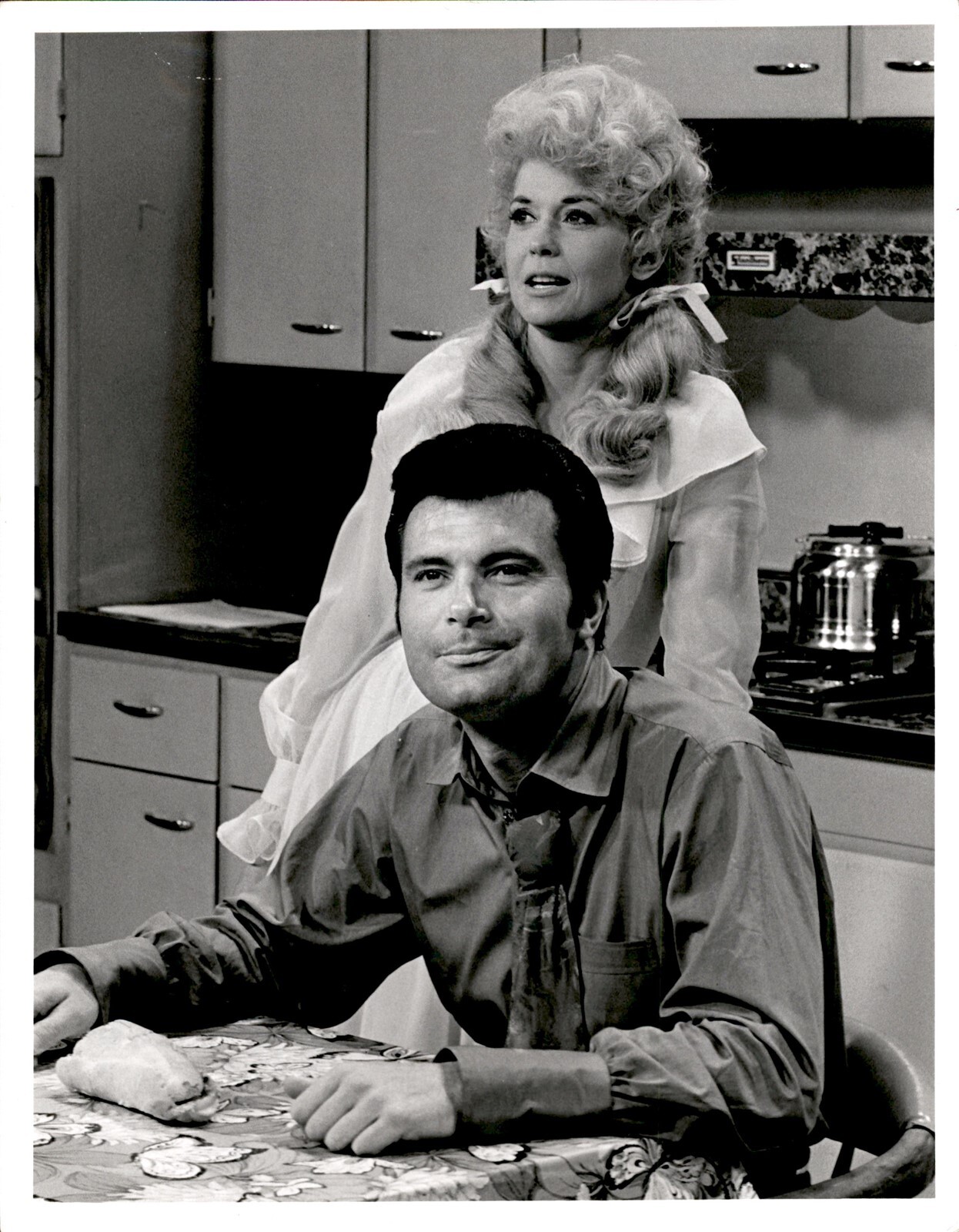 BR8 Original Photo MAX BAER DONNA DOUGLAS Beverly Hillbillies Actors on ...