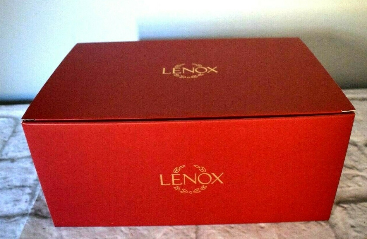 Lenox Peanuts Nativity Christmas Pageant Set Snoopy Charlie Brown Linus ...