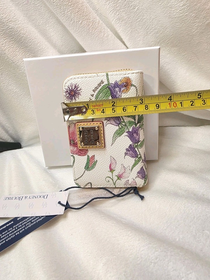 Dooney and Bourke Botanical Wallet | eBay